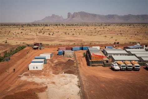 Camp De Ber RÉgion De Tombouctou Que Comprendre De La Fuite De La