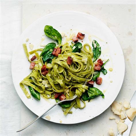 Spinach Fettuccine Pasta Carbonara