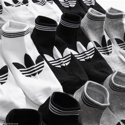 Pack 6 Đôi Vớ Nam Nữ Ngắn Sọc Ngang Viền Cổ 3 Lá Adidas Mix 3 Màu đen