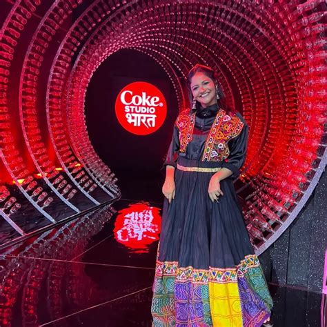 Deepali Vyas Deepali Vyas • Instagram Photos And Videos