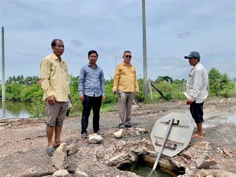 អភិបាលស្រុកទឹកឈូ ចុះត្រួតពិនិត្យការកាយប្រឡាយទឹក Timely News Network