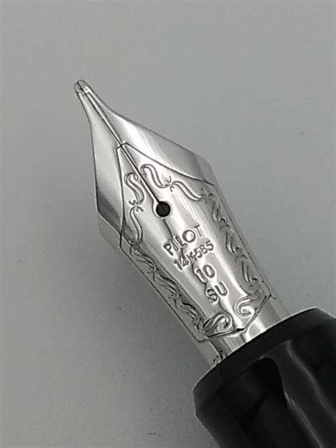 Pilot Custom 912 Black 14k Stub Nib Pen Realm