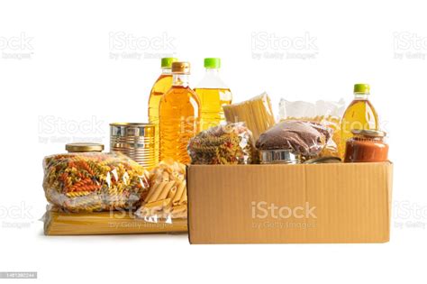 기부 보관 및 배달을위한 식품 골판지 상자에 다양한 음식 파스타 식도유 및 통조림 식품 개체 그룹에 대한 스톡 사진 및 기타 이미지 Istock