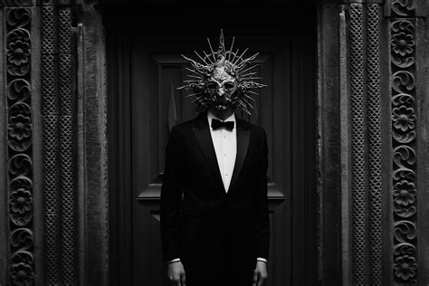 მითოლოგია წყარიშმაფას სავარცხელი წყარიშმაფა სულ წყალში ზის ტყაშმაფასავით მასაც გრძელი თმები