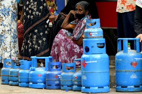 Sri Lanka Deploys Troops As Fuel Shortage Sparks Protests Ibtimes