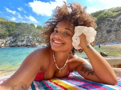 Kiersey Clemons Nude And Sexy 73 Photos The Fappening