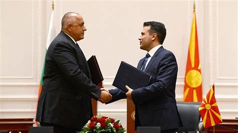 Подписан е Договорът за добросъседство приятелство и сътрудничество с Македония