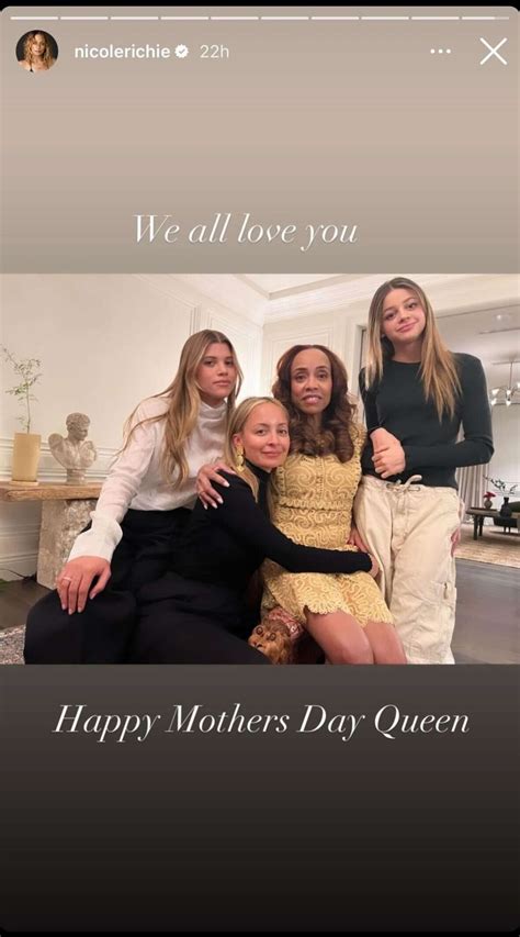 Nicole Richie Shares Rare Photo Of Daughter Harlow On Mother S Day
