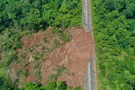 ដើម្បីដោះស្រាយបញ្ហាខាងលើ ឯកឧត្តម ស៊ុន ចាន់ថុល រដ្ឋមន្ត្រីក្រសួងសាធារណការ និងដឹកជញ្ជូន