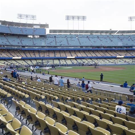 Dodger Stadium Section 44 Fd Seat View Seatgeek