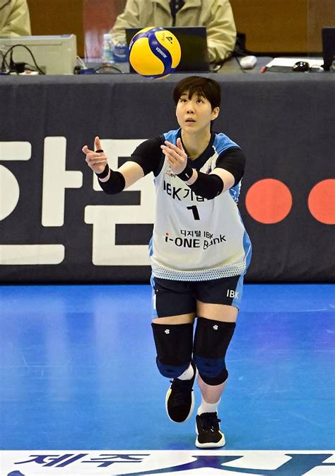 본인이 극복해야…이소영 향한 기업은행의 긴 기다림