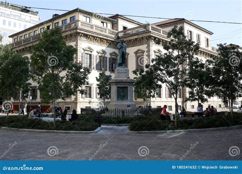 Statue In Piazza Cesare Beccaria In Milan Editorial Photography Image Of Figure Aristocrat