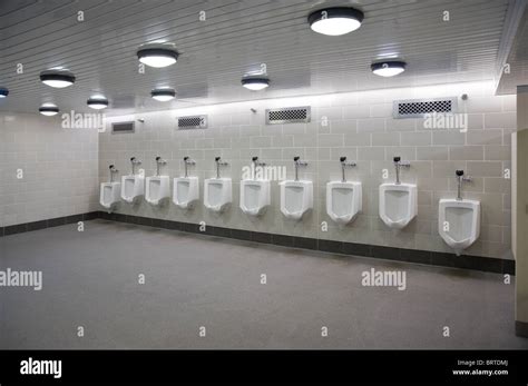 Public Bathroom Urinals At Taylah Scobie Blog