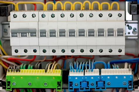 Ac Relay Switch Function Working Principle And Application Yi Jia Button