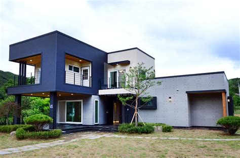 메인 우측면 호미파이 And Homify Facade House House Styles Container House Design