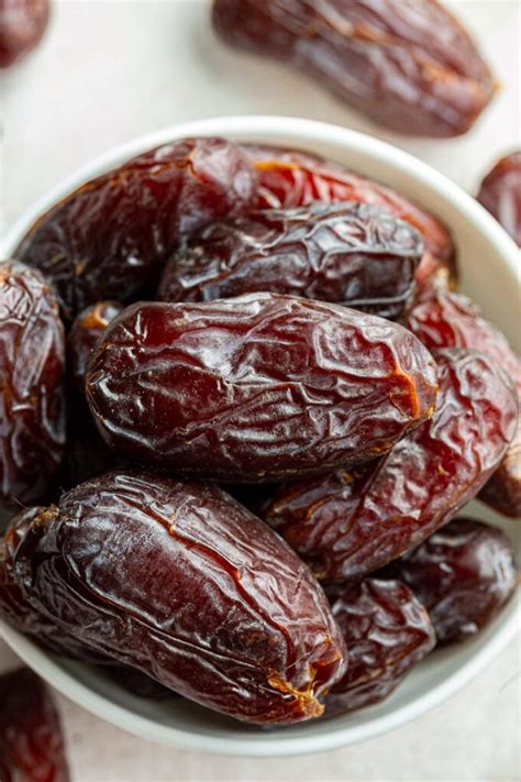 Dates 101 Food With Feeling