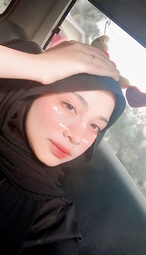 Cewek Cantik In Kecantikan