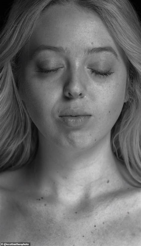 Tiffany Trump Poses Nude With Mother Marla Maples Two Months After