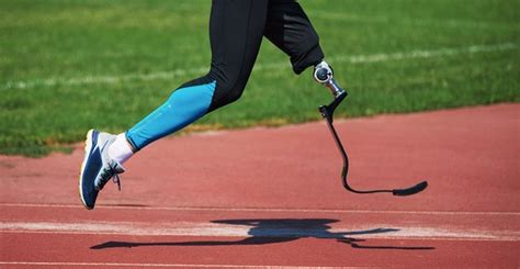 의족을 장착하면 더 빨리 달릴 수 있을까