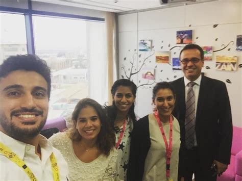 Zain Group Cfo Ossama Matta Meets The Zainers 2 0 Graduates And Wishes Them The Best For A