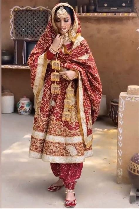 Punjabi Wedding Dresses Ideas For An Ideal Bride And Groom Punjabi Wedding Dress Bridal