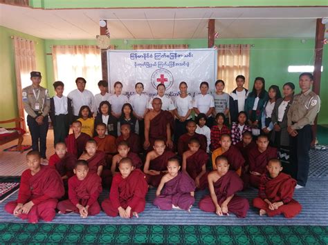 မိုးကုတ်မြု့နယ် ပတ္တမြားမြေမူလတန်းလွန်ကျောင်းတွင် ကြက်ခြေနီရှေးဦးပြုစုခ