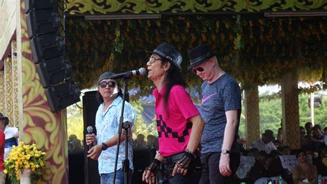 Dvb သႀကၤန္အတက္ေန႔ ေနျပည္ေတာ္ရွိ သႀကၤန္မ႑ပ္ ျမင္ကြင္းမ်ား