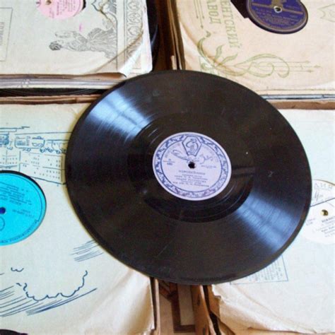 Патефонные пластинки – купить в Челябинске, цена 50 руб., дата ...