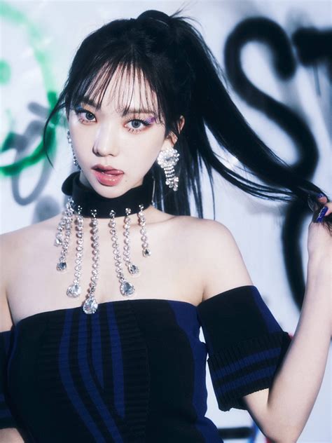 Nhan Sắc ấn Tượng Của Karina