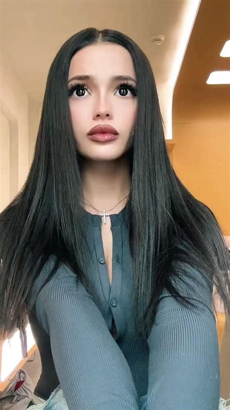 Подписывайся зайка на мой канал люблю каждого своего подписчика💗😺☺ En 2024