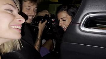 Mentre Stavamo Tornando A Casa Dal Cinema In Macchina Con Amici Ho Iniziato A Succhiare Il