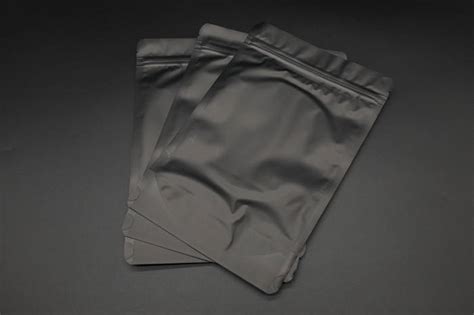 Купить Пакеты дой пак с прозрачным окном и Zip застежкой 16х20 4см Цвет Черный цена 4 25