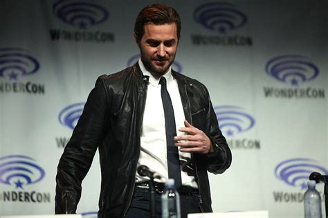 Is British Actor Richard Armitage Gay Everything You Need To Know