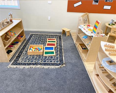 8 Montessori Classroom Layout Tips