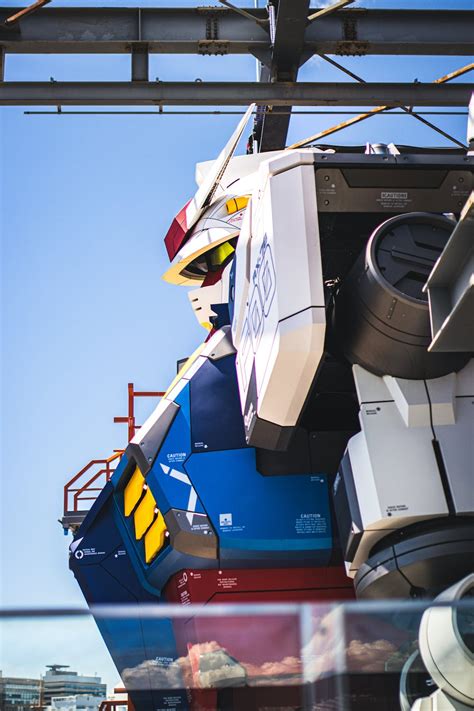 Full Size Mecha From The Mobile Suit Gundam Anime In Entertainment Complex In Yokohama · Free