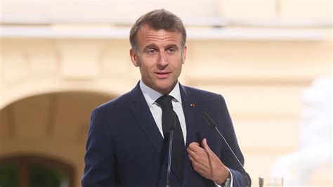 Политик Филиппо Макрон попал в ловушку из за предложения Путина о переговорах