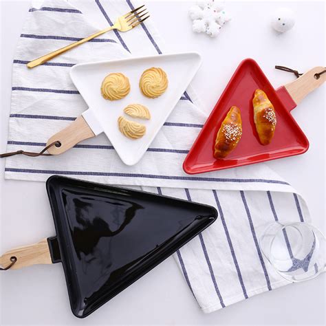 Merry Triangle Plate With Wooden Handle Red Online Premium Platter