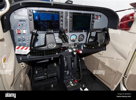 Cockpit Cessna 172 Caractéristiques Cessna 172 Dqiw