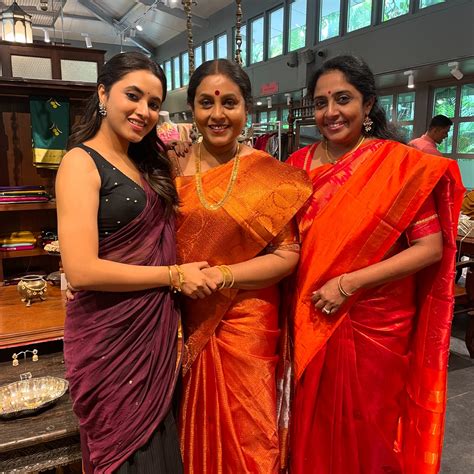 saranya ponvannan saranyaponvannanofficial instagram photos and videos