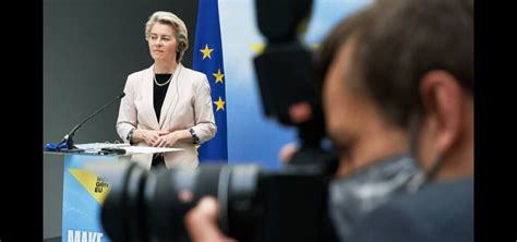 Пользователи Twitter осудили фон дер Ляйен за возведение Украины в приоритет ЕС