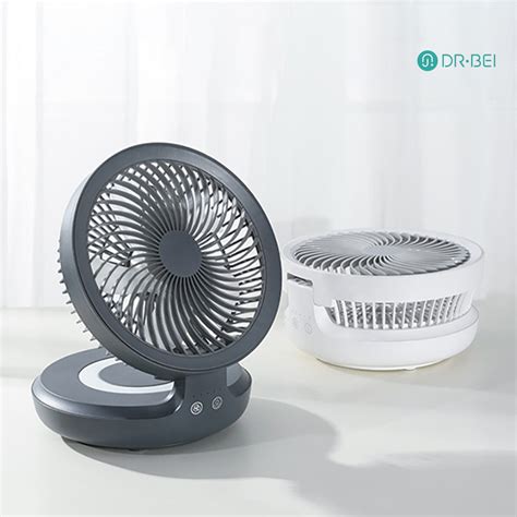Dr Bei พัดลมตั ้ งโต ๊ ะแบบพับได ้ สี ่ เกียร ์ ปรับพลาสติก Usb ชาร ์ จพัดลมขนาดเล ็ กที ่ เงียบ
