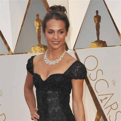 Alicia Vikander Um Caso Real