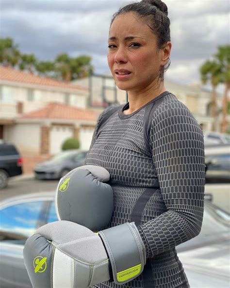Miriam Nakamoto Muay Thai