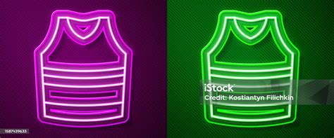 빛나는 네온 라인 언더셔츠 아이콘은 보라색과 녹색 배경에 분리되어 있습니다 벡터 0명에 대한 스톡 벡터 아트 및 기타 이미지 0명 T 셔츠 공란 Istock