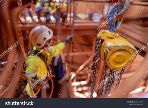 Glass Hoisting Using Chain Block Stock Photos And Pictures Images Shutterstock