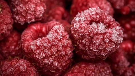 Frozen Raspberries Wallpaper 4k Red Fruits Closeup Macro