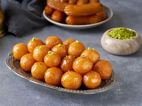 24 Most Popular Syrian Desserts For Sweet Tooth 2023
