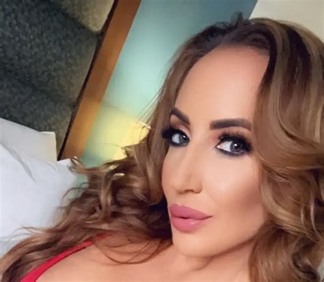 Richelle Ryan Biography Biography Explorer