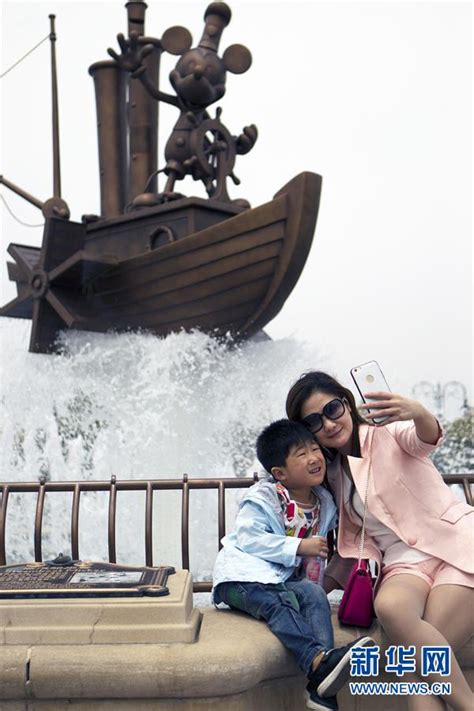 一年1700万人次 上海国际旅游度假区成长三角休闲经济新引擎中国发展门户网－国家发展门户
