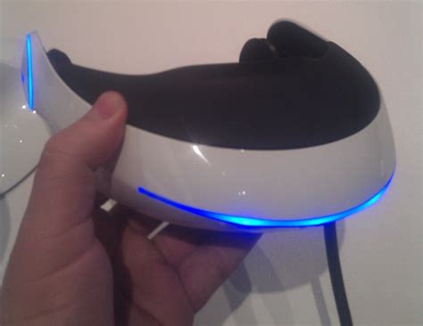 Hands On Sonys Head Mounted D Display Ars Technica